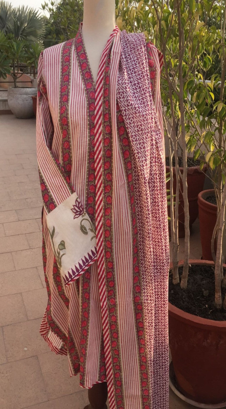 Deep Pink Tulip Bail – SAMAR SHEIKH - HANDPRINTS